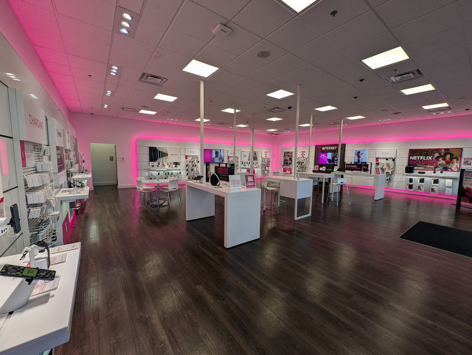 T-Mobile St Johns Town Center | Jacksonville, FL