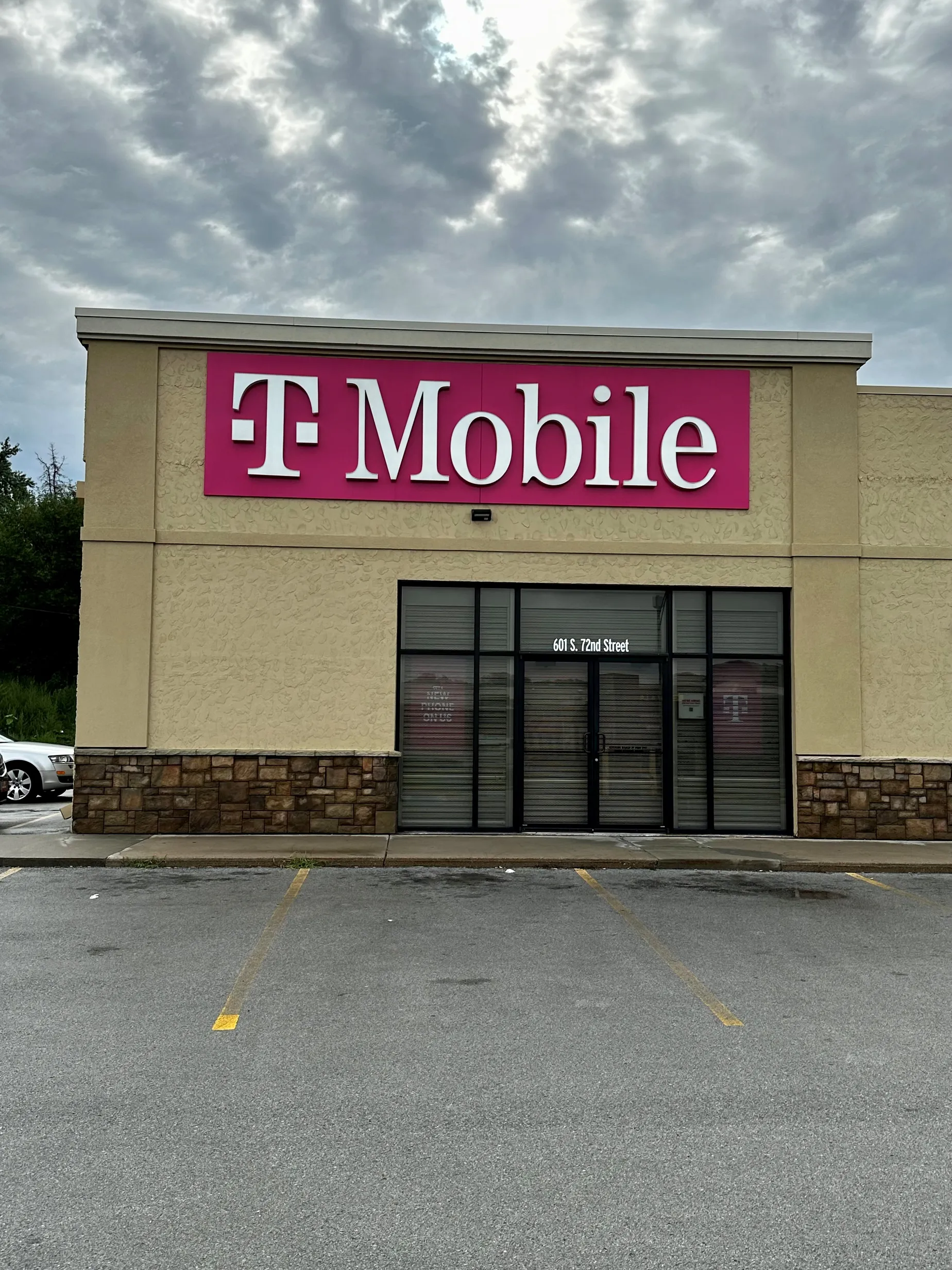 T-Mobile 72nd & Jones Circle | Omaha, NE