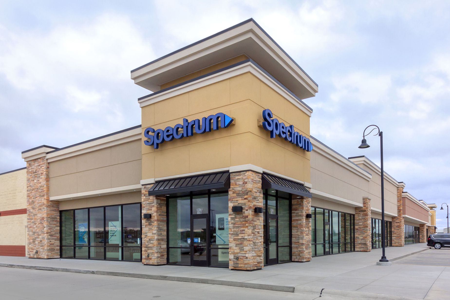 2230 Webb Rd, Grand Island, NE – Spectrum Store