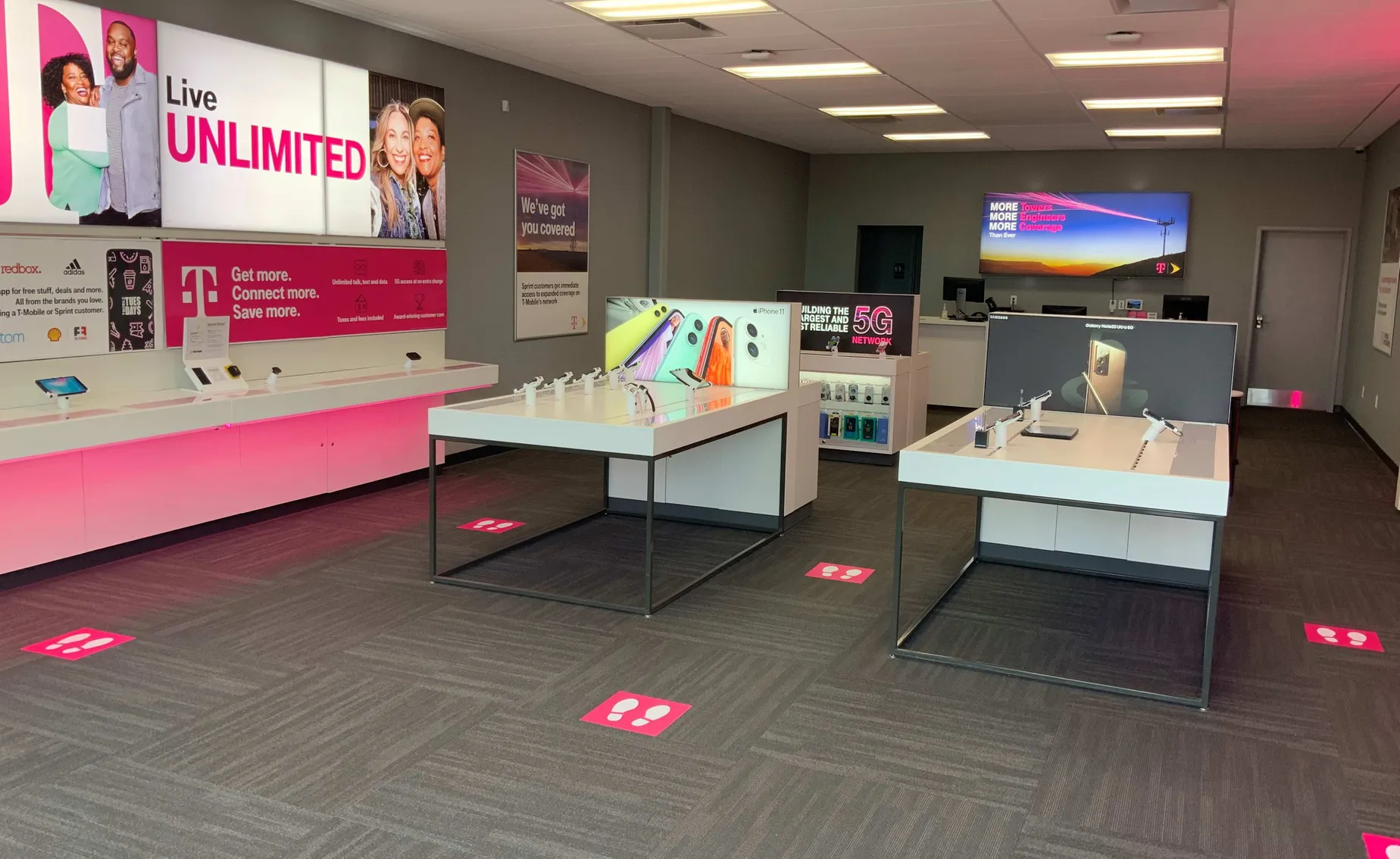 T-Mobile Costco Way & Landmark Blvd | Bellevue, WI
