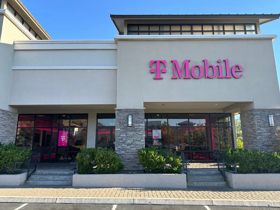 T-Mobile Disc Drive & Galleria Pkwy | Sparks, NV