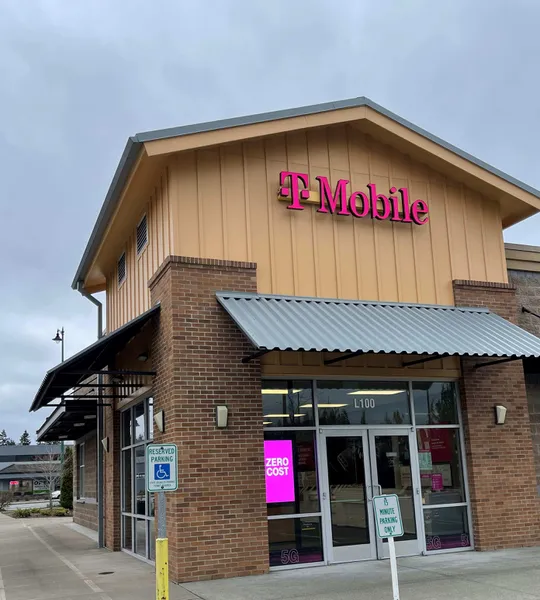 Smart Phones at T-Mobile Maple Valley Town Square in Maple Valley, WA