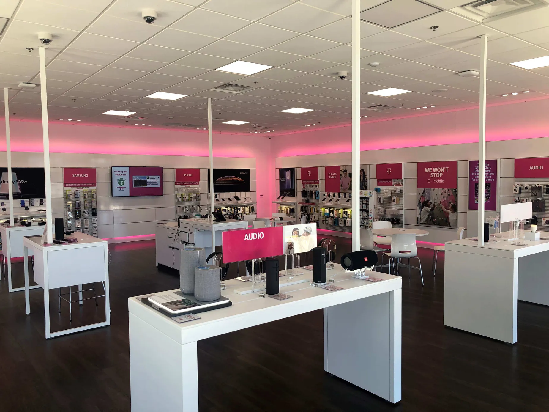 T-Mobile Shoppes at Belmont | Lancaster, PA