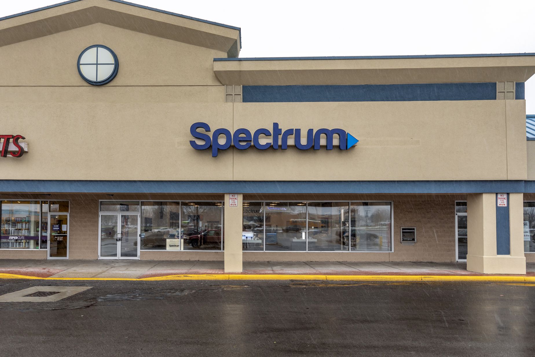 2255 East Ridge Rd, Irondequoit, NY – Spectrum Store