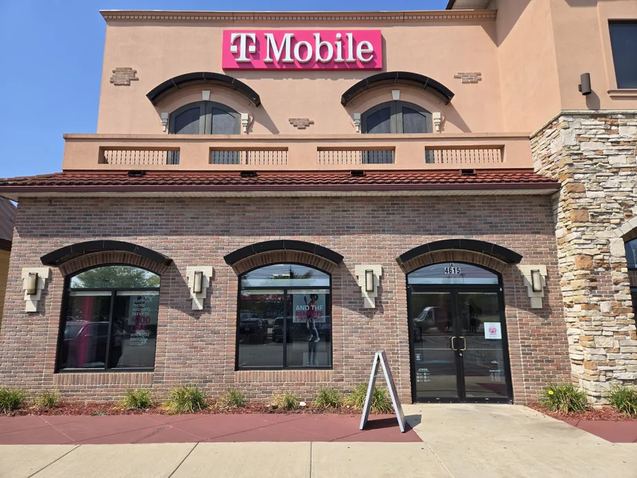 T-Mobile Grape Rd & Edison Lakes Pkwy | Mishawaka, IN