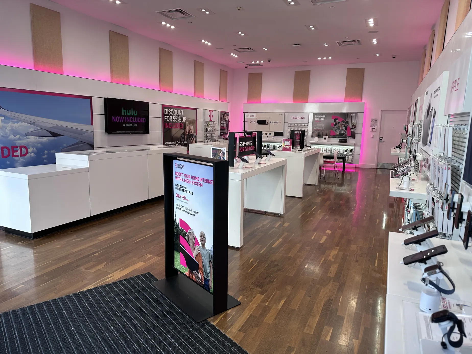 T-Mobile UTC Mall | San Diego, CA