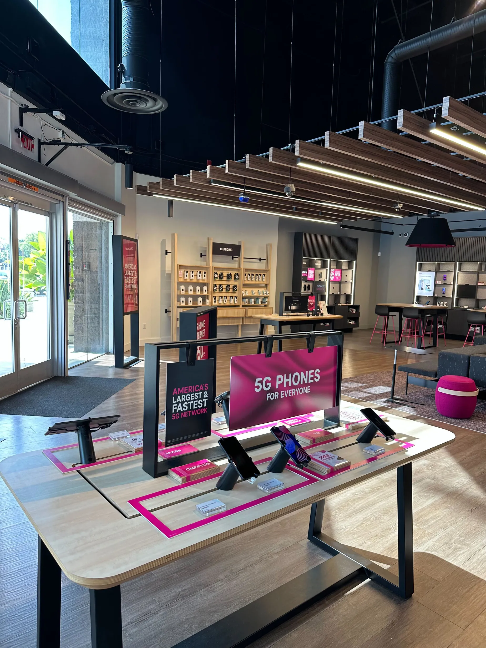 T-Mobile Long Beach Town Center | Long Beach, CA
