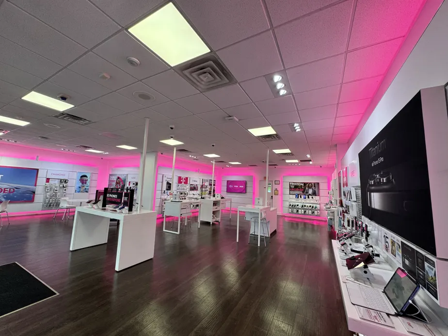 T-Mobile Farr Village | Anderson, SC