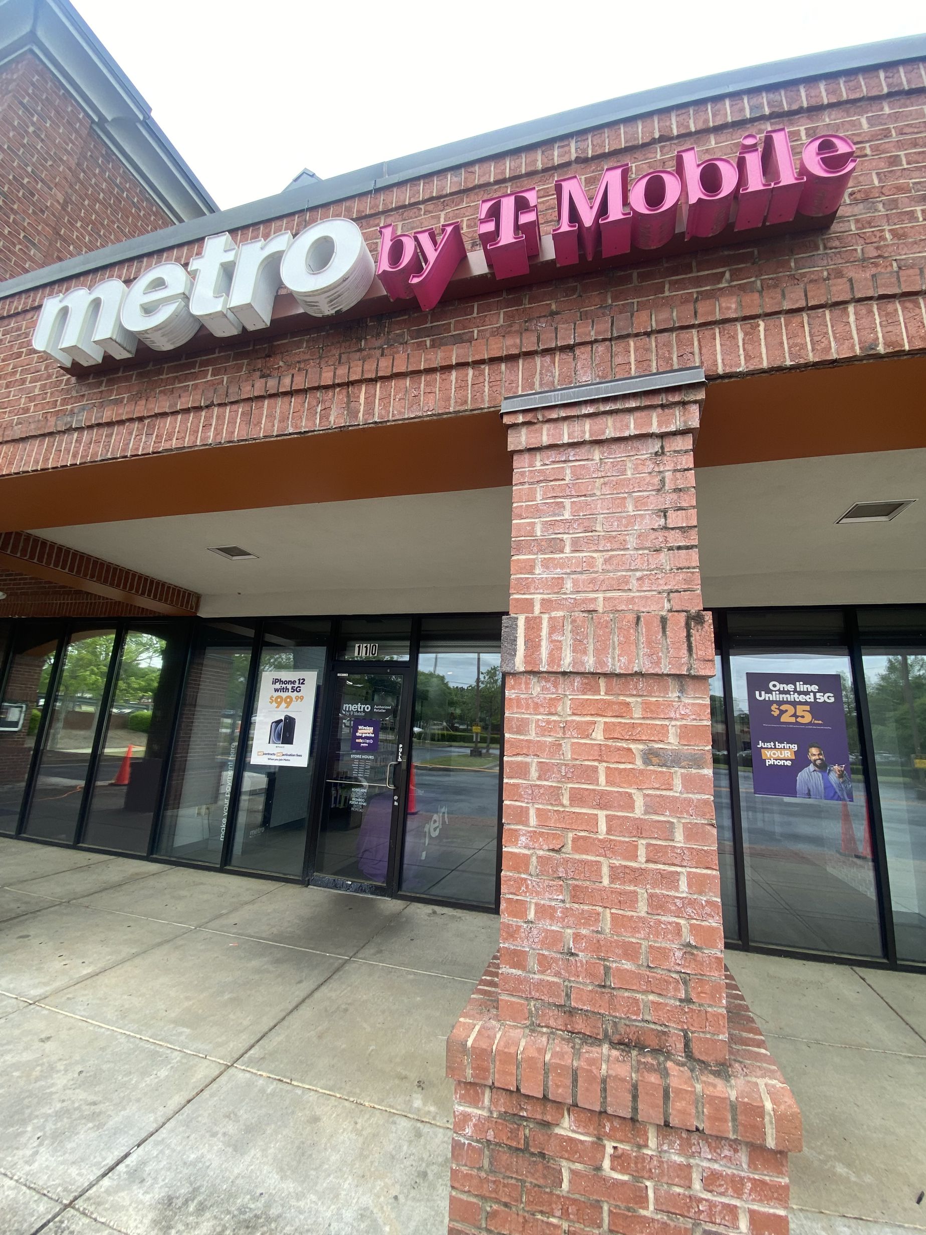 Metro by T-Mobile 3752 Cascade Rd Sw | Atlanta, GA