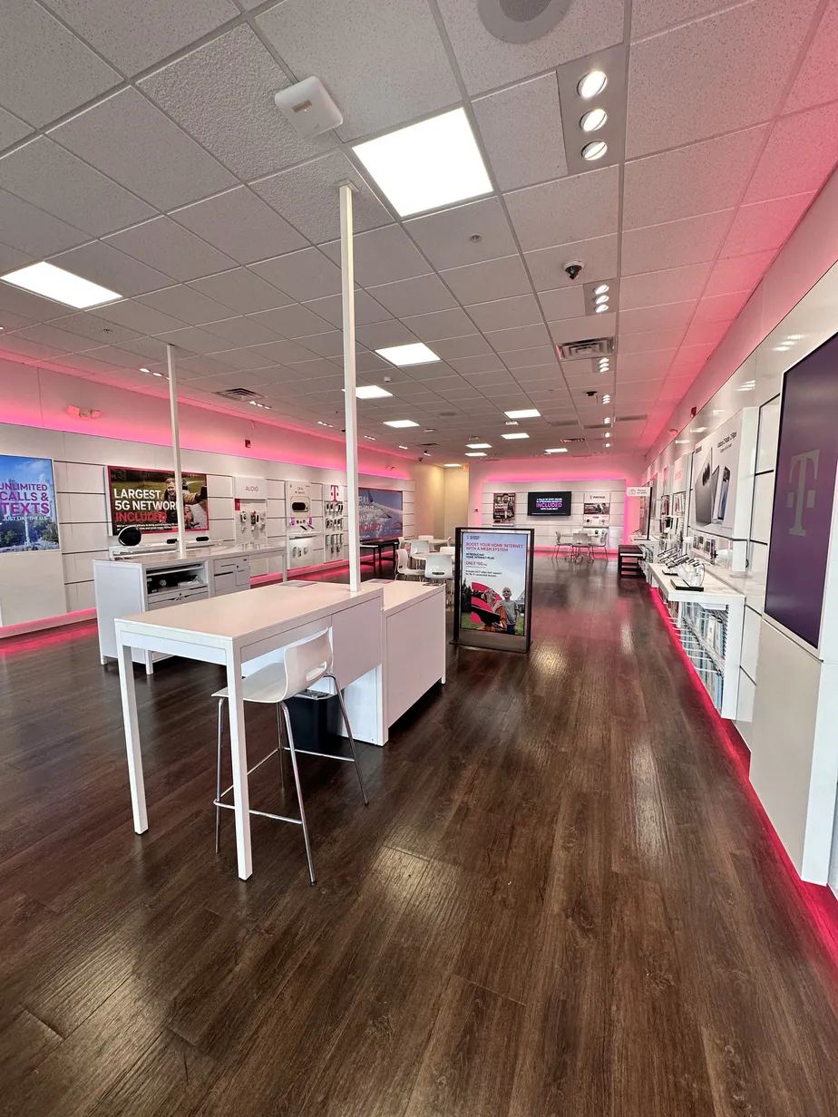 T-Mobile Rt 30 & Greengate | Greensburg, PA