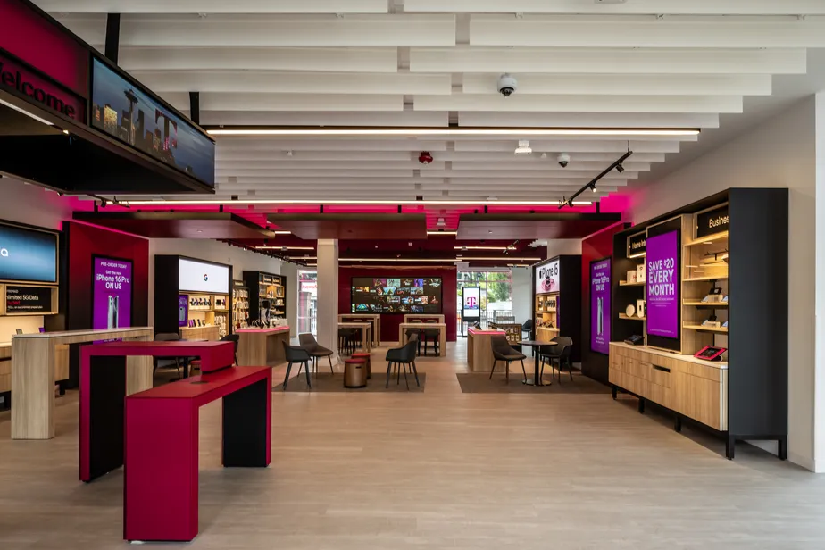 T-Mobile Factoria & SE 36th St | Bellevue, WA