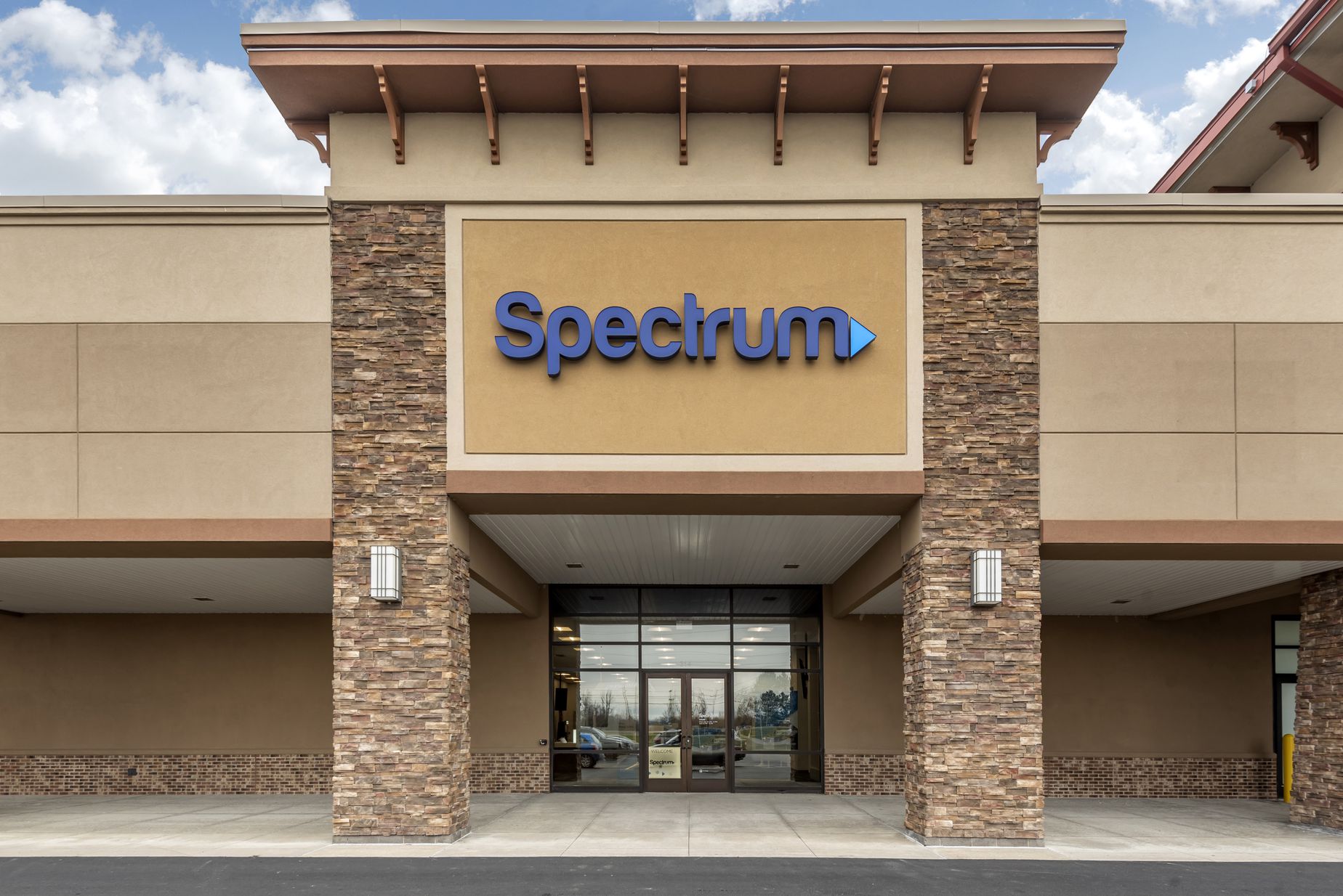 314 Eastern Blvd, Canandaigua, NY – Spectrum Store