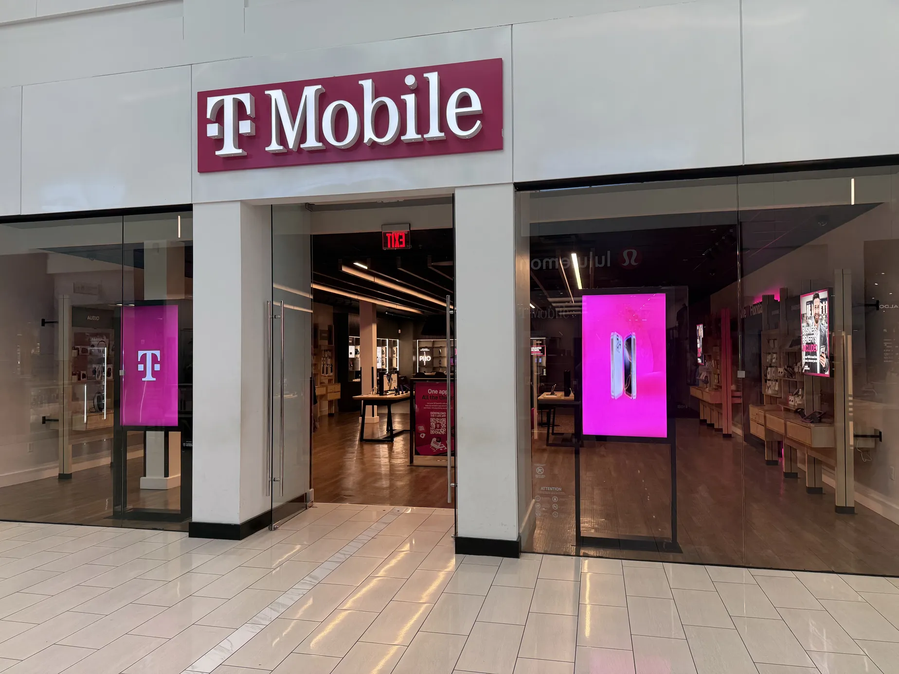 T-Mobile Florida Mall | Orlando, FL
