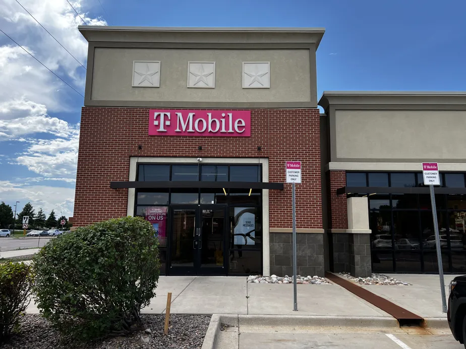 T-Mobile Arapahoe & Parker | Centennial, CO